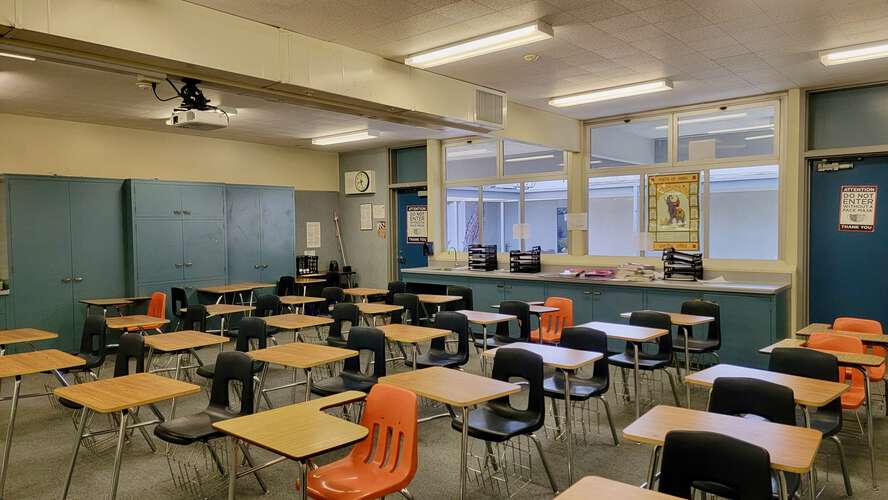Rent a Classroom (Medium) in Costa Mesa CA 92626