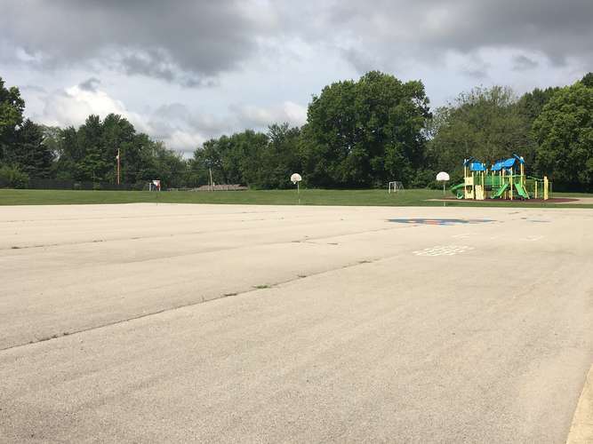 Rent Parking Lot in Independence