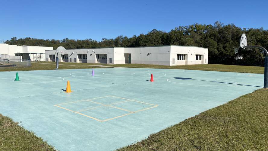 Rent Outdoor Basketball Courts in Riverview