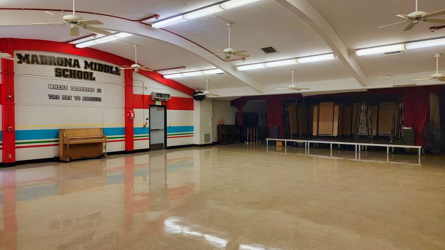 Rent a Cafeteria (Medium) in Torrance CA 90503