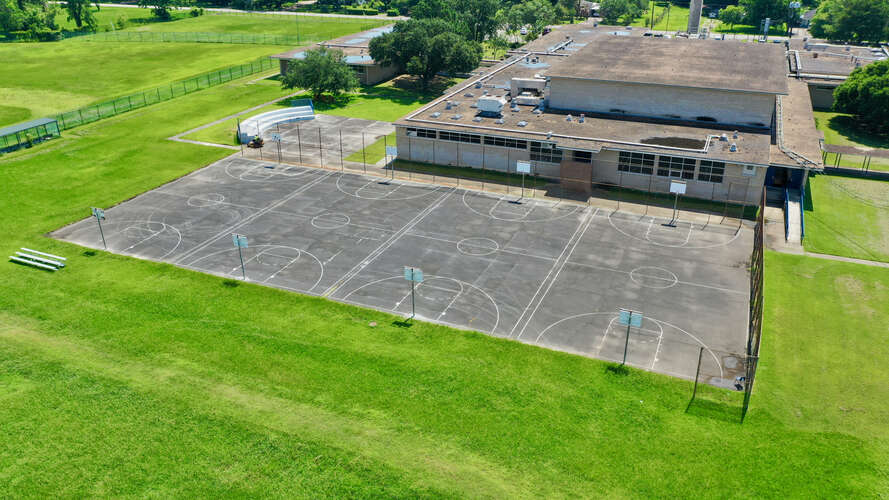 Rent Outdoor Basketball Courts in Houston