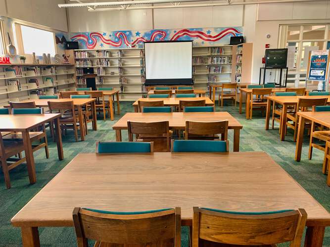 Rent a Library (Medium) in Tampa FL 33647