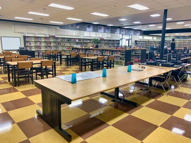 Rent a Library (Medium) in Tampa FL 33647