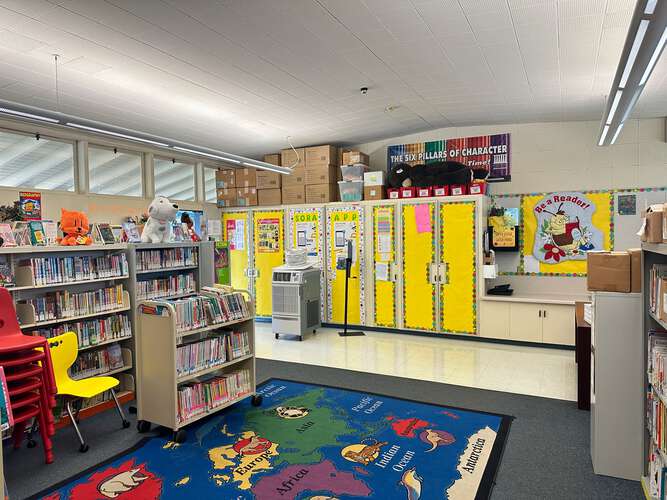Rent a Library (Small) in Fresno CA 93705