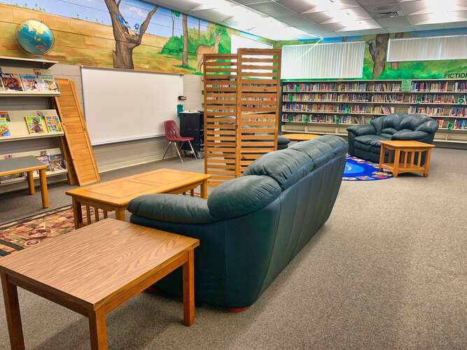 Rent a Library (Small) in Tampa FL 33617
