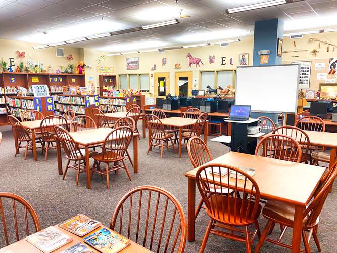 Rent a Library (Small) in Kissimmee FL 34741