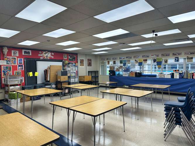 Rent Classroom Standard in Seffner