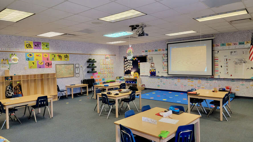 Rent Classroom Standard in Middleburg
