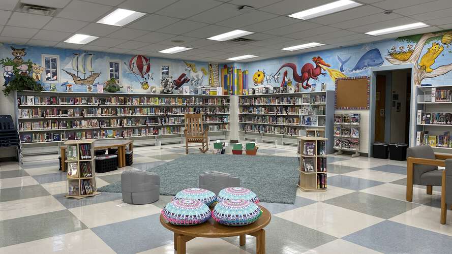 Rent a Library (Small) in Tampa FL 33610