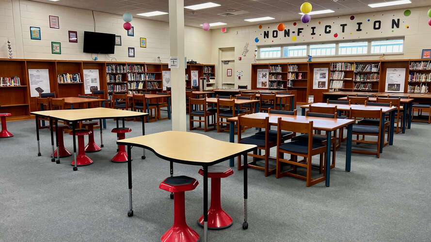 Rent a Library (Medium) in Deltona FL 32738