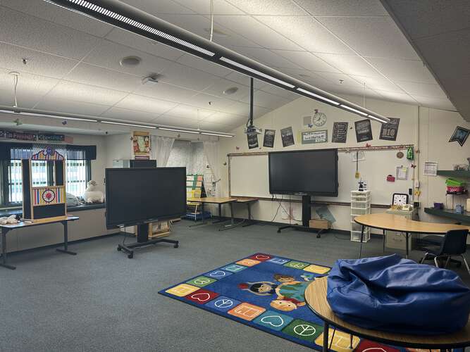 Rent a Classroom (Small) in Fresno CA 93727