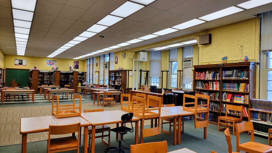 Rent a Library (Large) in Chicago IL 60628