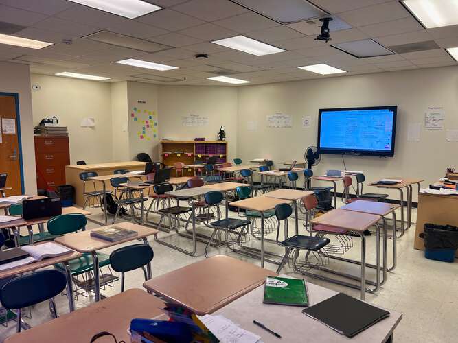 Rent Classroom Standard in Pensacola