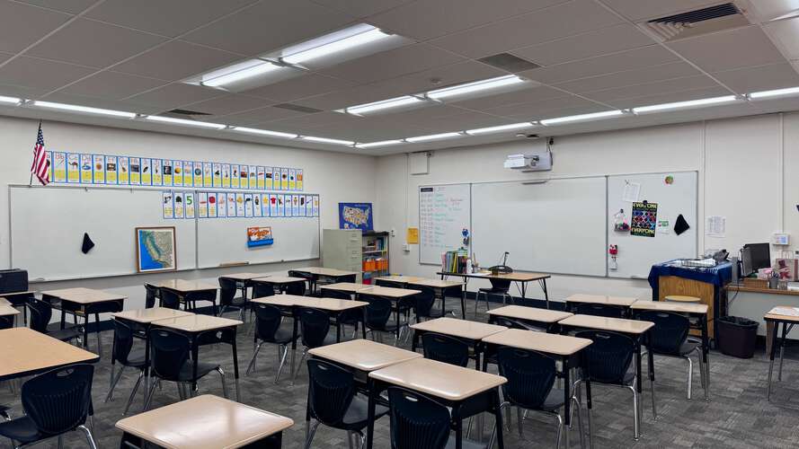 Rent Classroom Standard in Sacramento