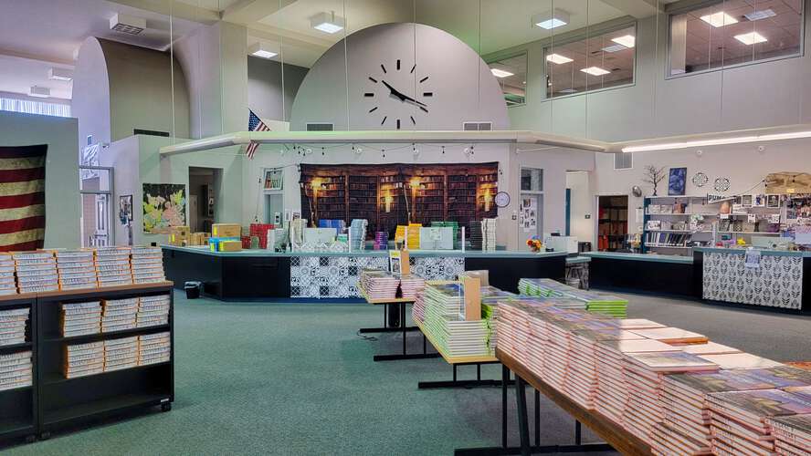 Rent a Library (Large) in Temecula CA 92591