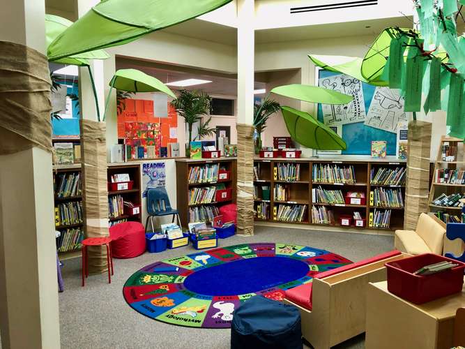 Rent a Library (Small) in Palo Alto CA 94301