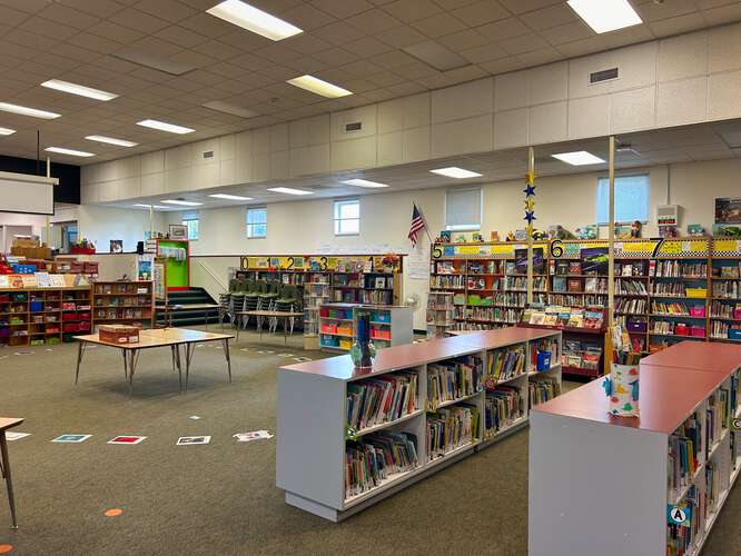 Rent Library in Salem