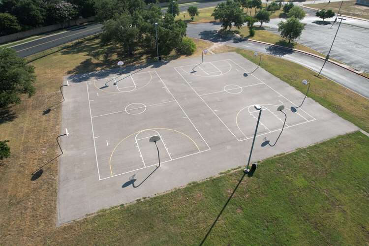 Rent Outdoor Basketball Courts in Round Rock