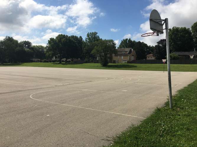Rent Outdoor Basketball Courts in Independence