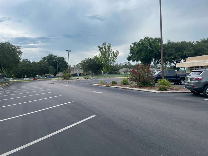 Rent Parking Lot - Main in Land O' Lakes