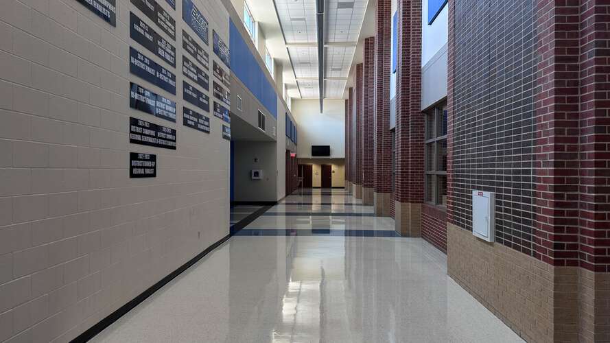 Rent a Hallway in Trophy Club TX 76262