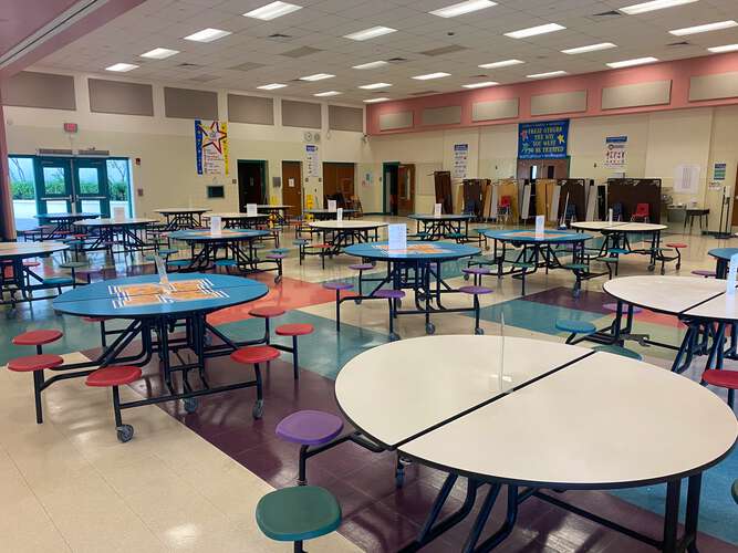 Rent a Cafeteria (Small) in Pompano Beach FL 33064