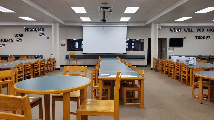Rent Library in Land O' Lakes