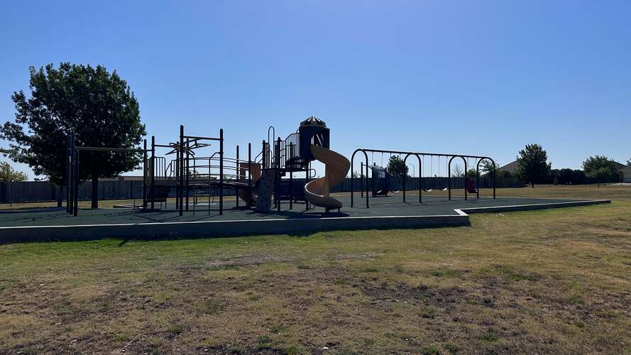 Rent Playground in Haslet