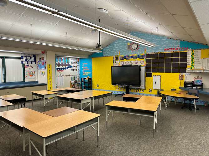 Rent Classroom Standard in Fresno