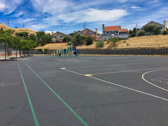 Rent Outdoor Basketball Courts in Hercules