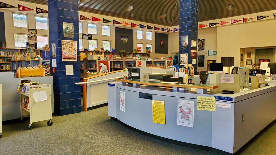 Rent a Library (Medium) in Valley Center CA 92082