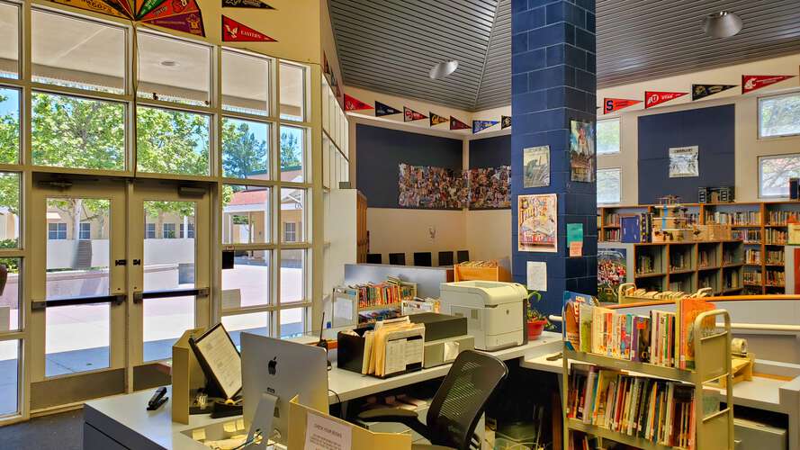 Rent a Library (Medium) in Valley Center CA 92082