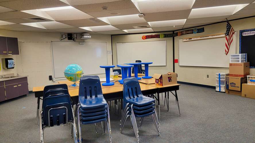 Rent Classroom Standard in Thornton
