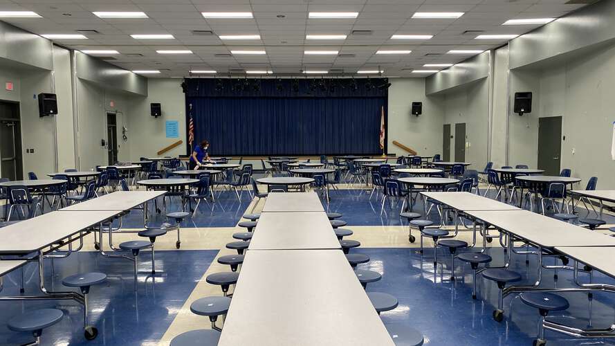 Rent a Cafeteria (Medium) in Riverview FL 33569