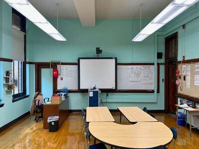 Rent Classroom Standard in Chicago