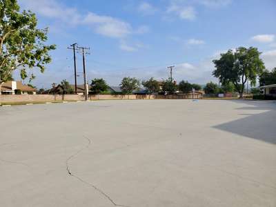 Rent Parking Lot in La Habra