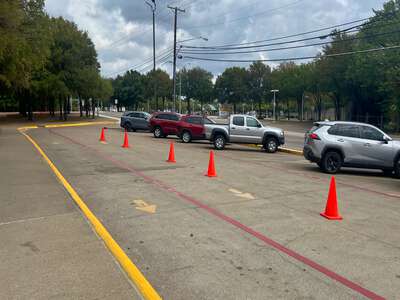 Rent Parking Lot - Front in Dallas