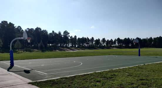 Rent Outdoor Basketball Court in Clermont