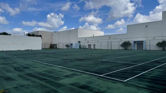 Rent Tennis Courts in Miami Lakes