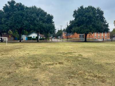 Rent Field - Practice in Dallas