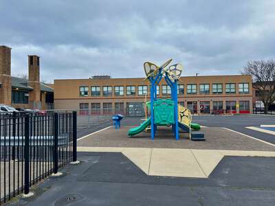 Rent Playground (Southeast) in Chicago
