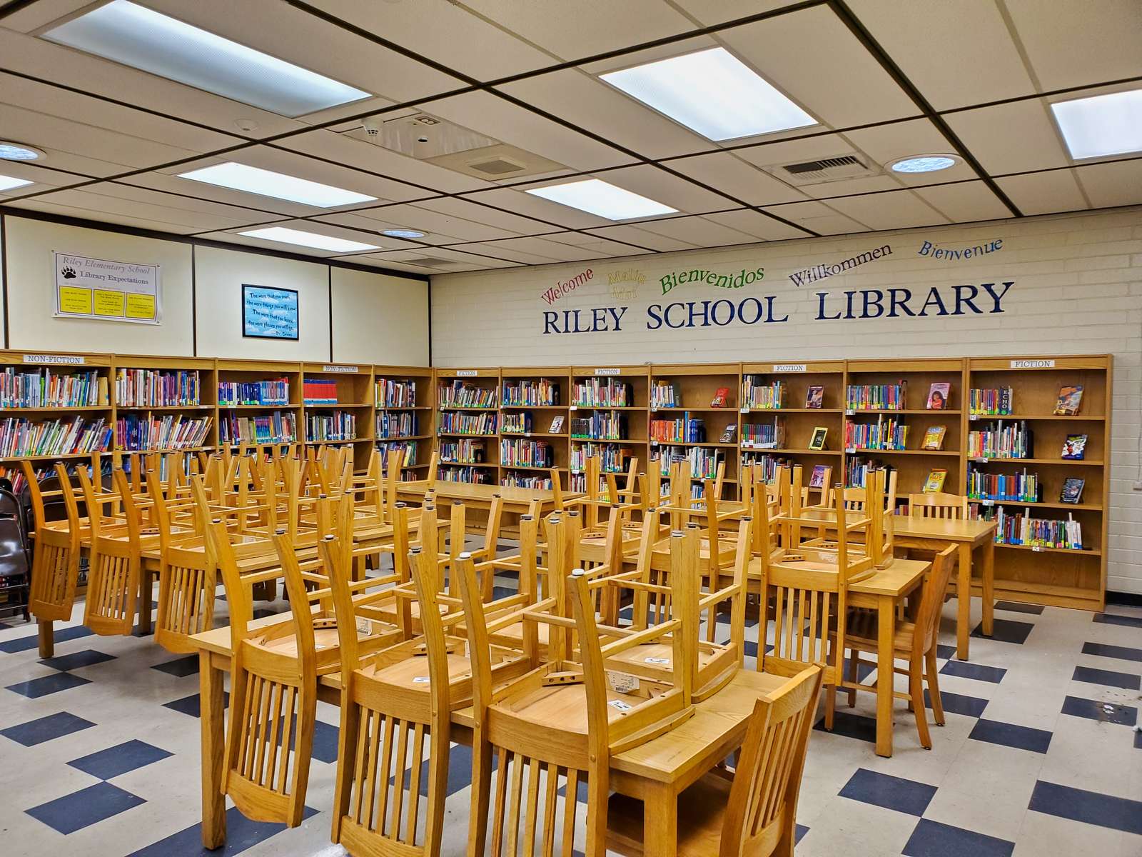 Rent a Library (Small) in San Bernardino CA 92405