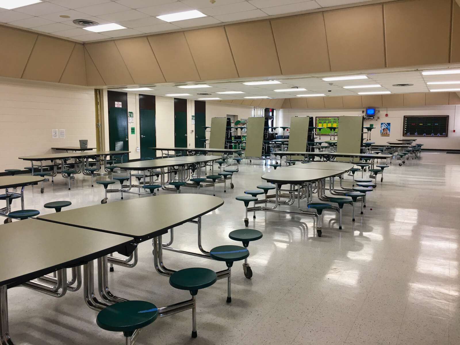 Rent a Cafeteria (Small) in Tampa FL 33634