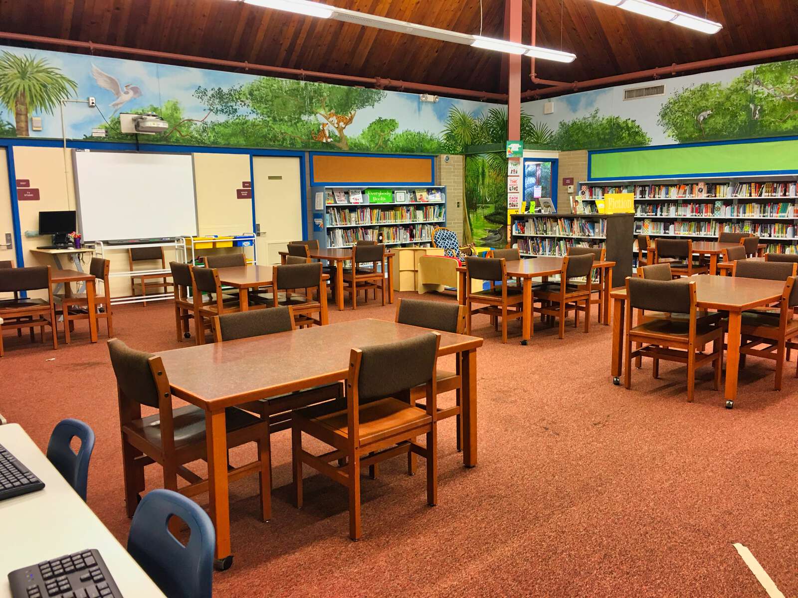 Rent a Library (Small) in Tampa FL 33615