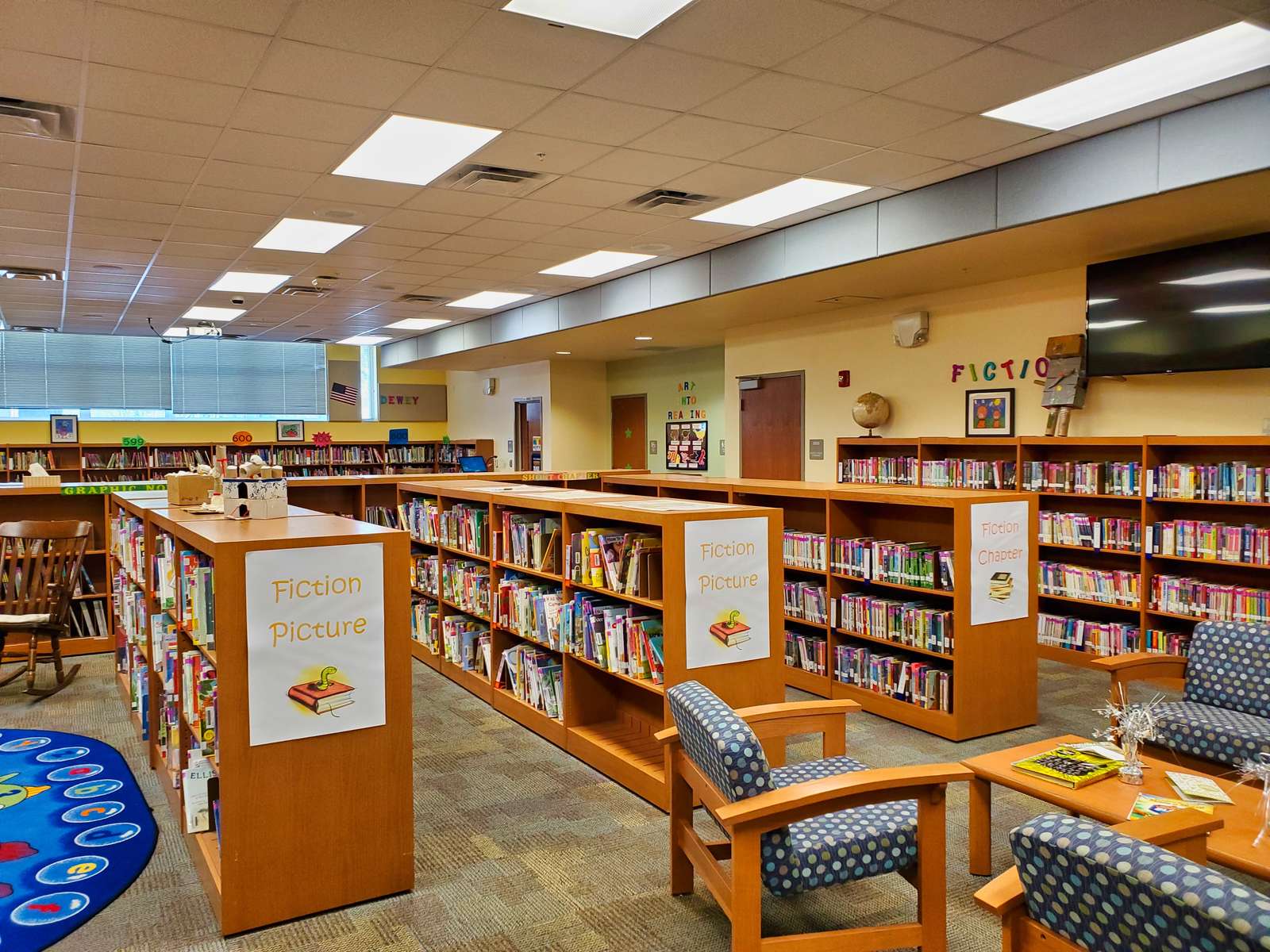 Rent a Library (Small) in Orlando FL 32804