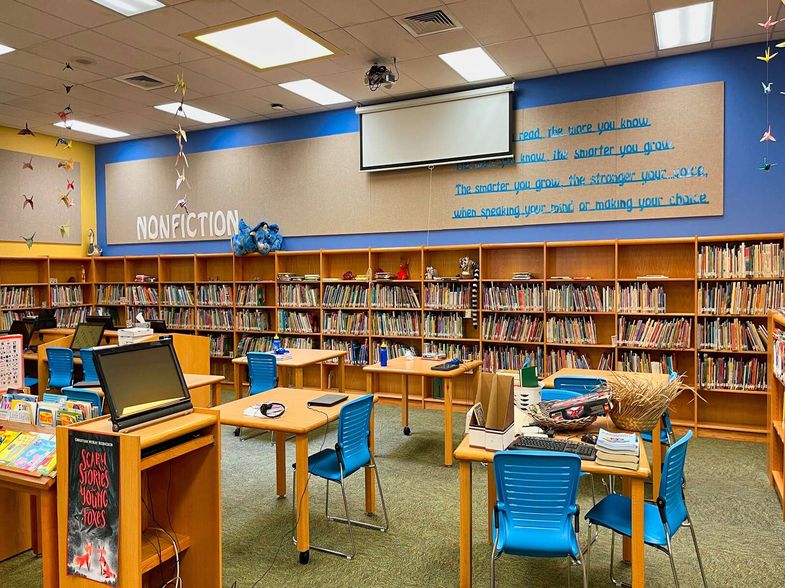 Rent a Library (Small) in Austin TX 78702