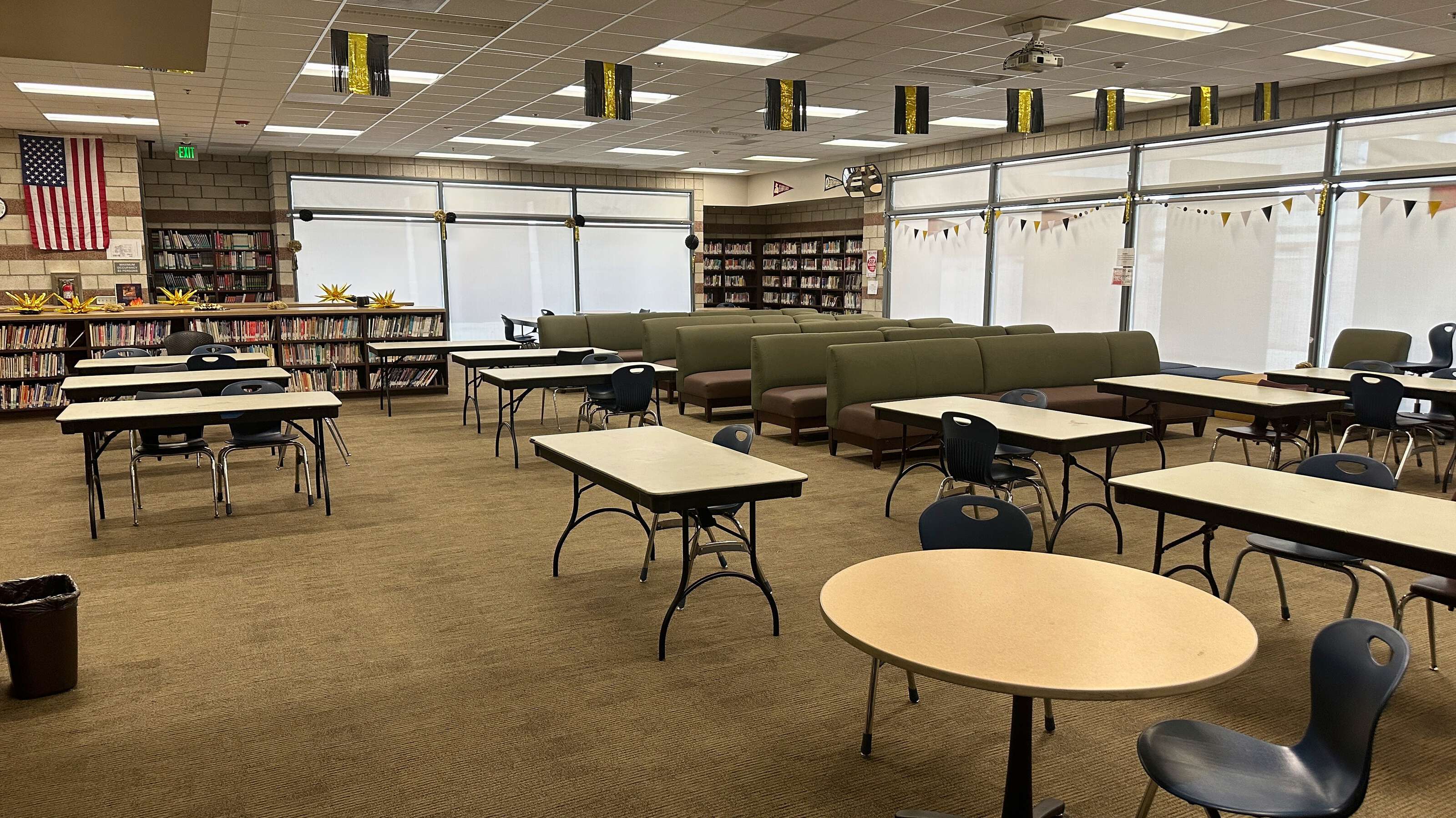 Rent a Library (Medium) in Perris CA 92570