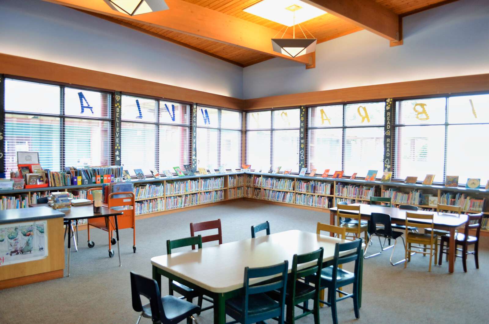 Rent a Library (Small) in Napa CA 94558