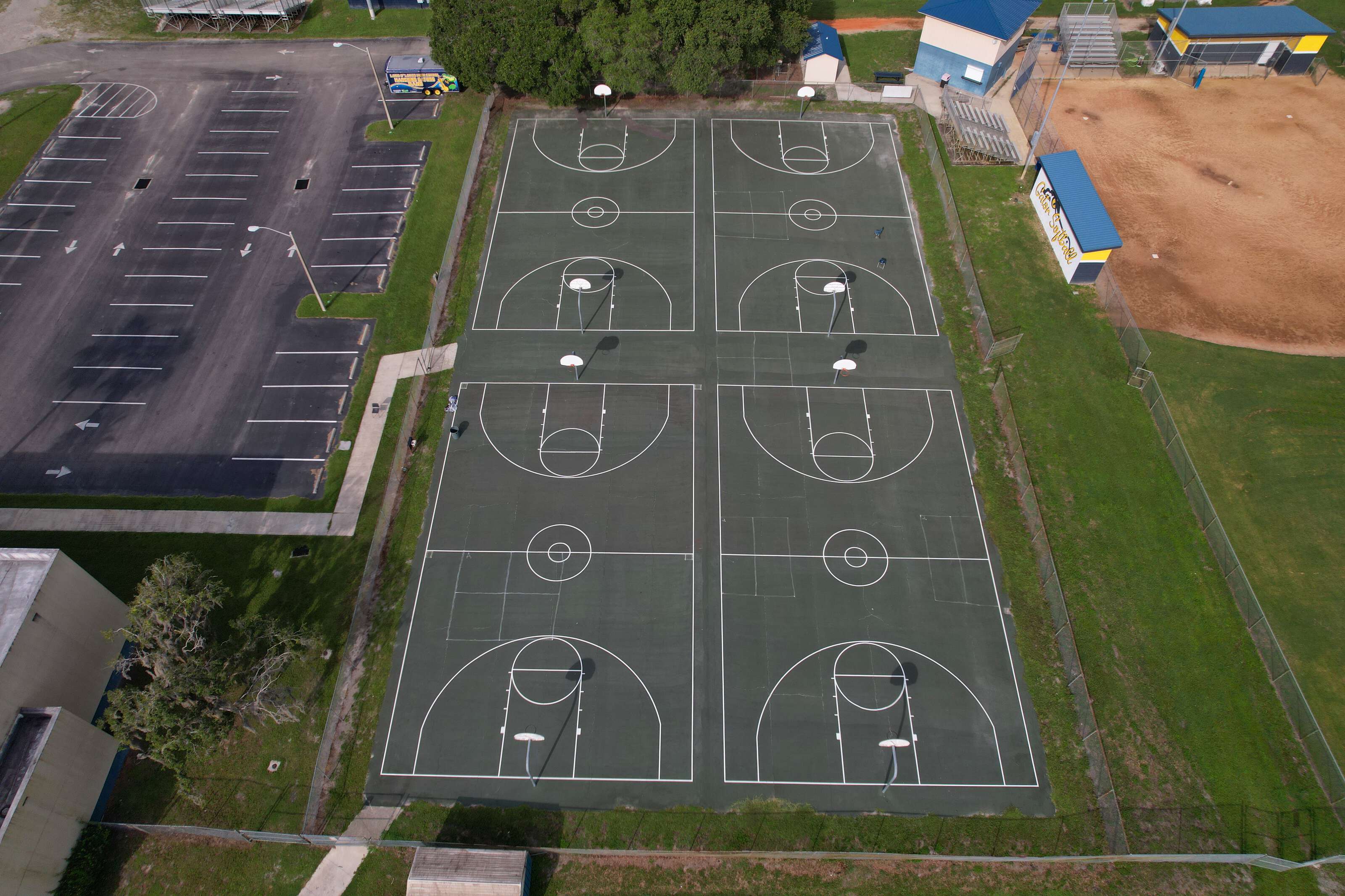 Rent a Basketball Courts (Outdoor) in Land O' Lakes FL 34638