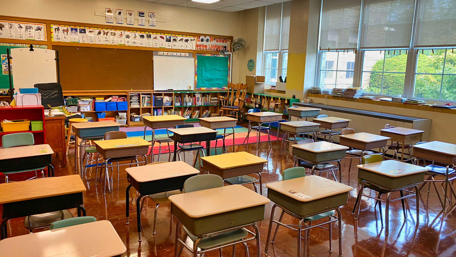 Rent a Classroom (Small) in Philadelphia PA 19152